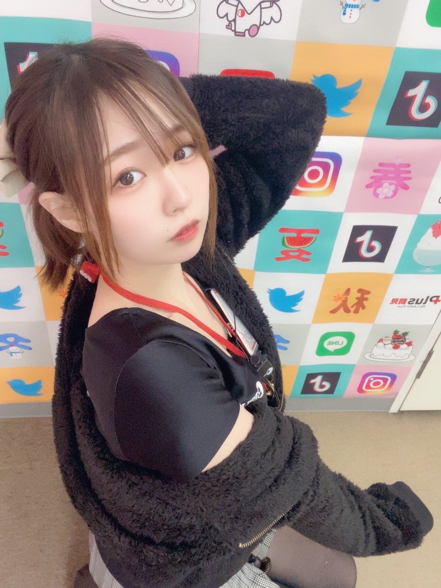 べラジオPlus鶴見店🐱🐱🐱 on Twitter: "二の腕むちむちすぎてボツになったやつ🤣 https://linktr.ee/bellagio_tsurumi?utm_source ...