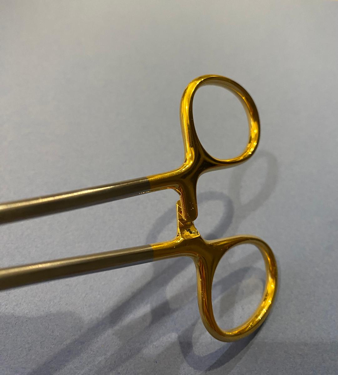 🧵regarding some technical aspects of the needle holder and where to ...