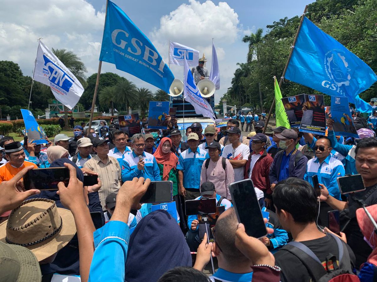 KontraS on Twitter: "Hari ini pekerja WNI PT GNI serta teman-teman dari Serikat Pekerja Nasional ...