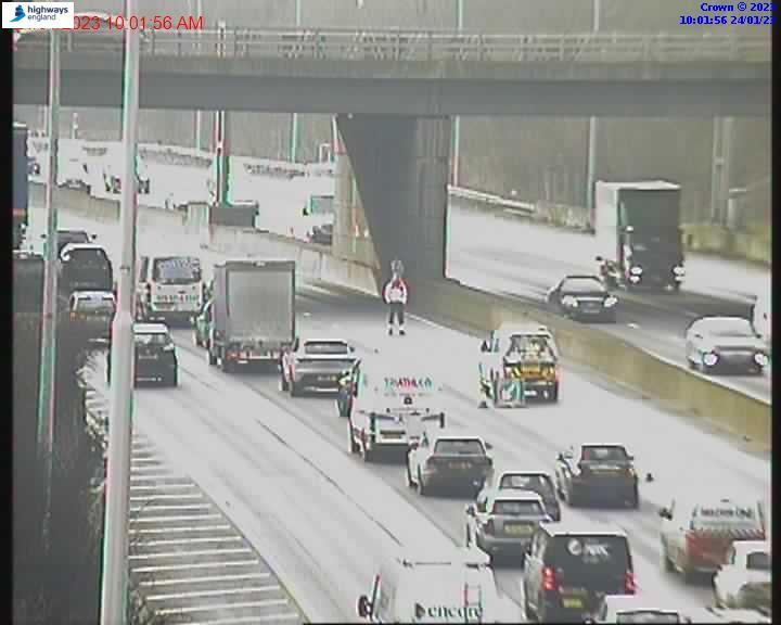 Anticlockwise M25 between J17 Maple Cross and J16 M40 is down to 2 ...