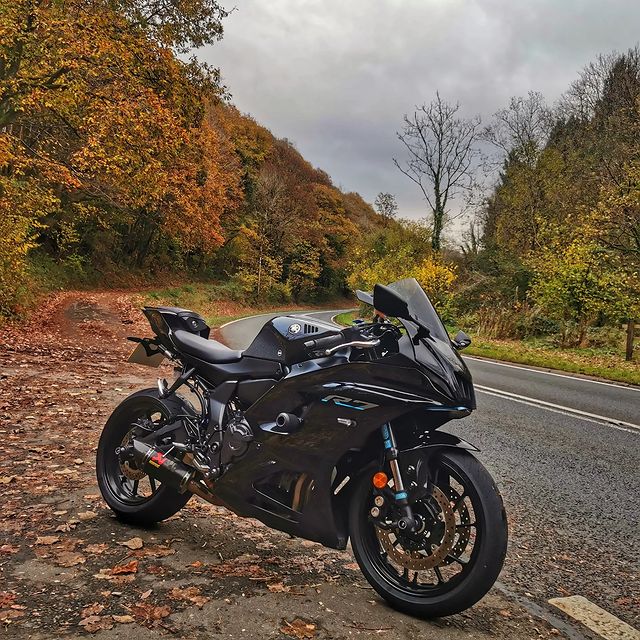 Yamaha R6 Raven Wallpaper