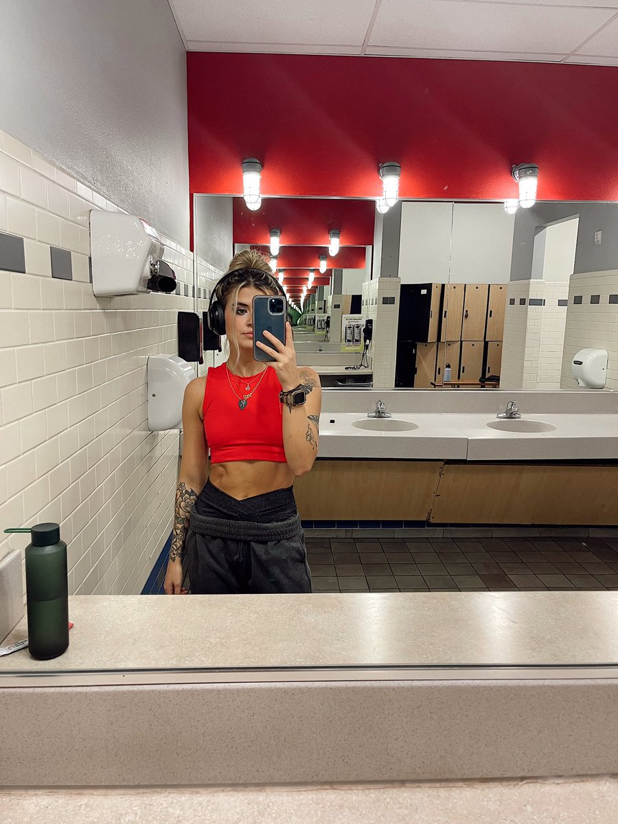 Alexis On Twitter Did You Work Out Today alexis-on-twitter-did-you-work-out-today