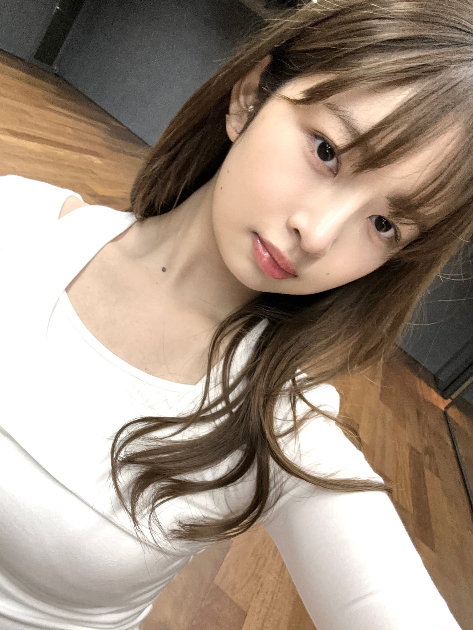 白tee爆乳REI妹 | LIHKG 討論區