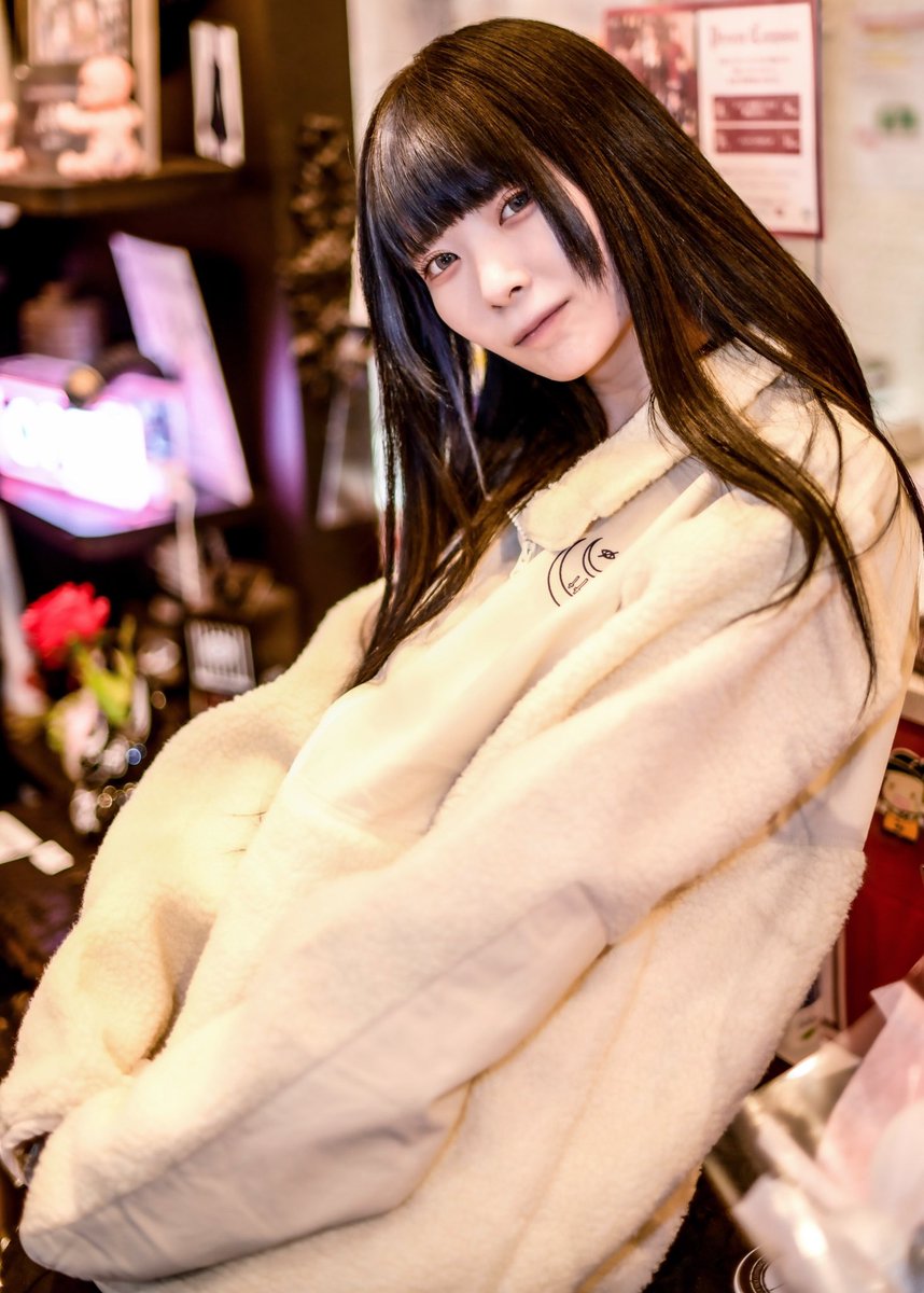 KRYclothing on Twitter: "展示品「TUKINIKAWATTE」 | KRY clothing https://kry.tokyo/items/70360339 # ...