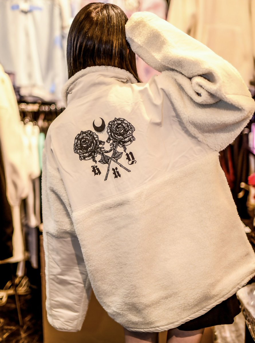 KRYclothing on Twitter: "展示品「TUKINIKAWATTE」 | KRY clothing https://kry.tokyo/items/70360339 # ...