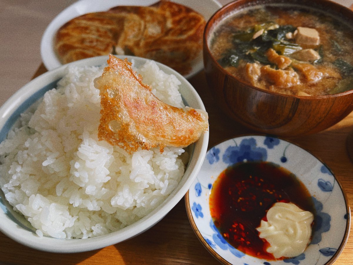 鶯 谷太郎 On Twitter これを食べたら昼寝しちゃった