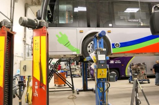 Metro on Twitter: "Here’s a sneak peek at one of our all electric zero-emission buses in the ...