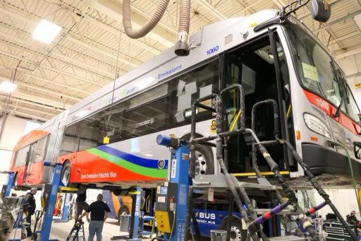 Metro on Twitter: "Here’s a sneak peek at one of our all electric zero-emission buses in the ...