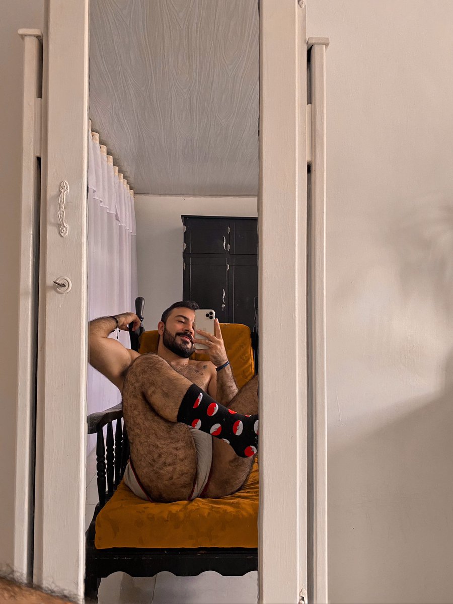 Felipe henao on Twitter: "Let’s see my pokeballs 🤤😏 https://onlyfans.com/pipehenao22"