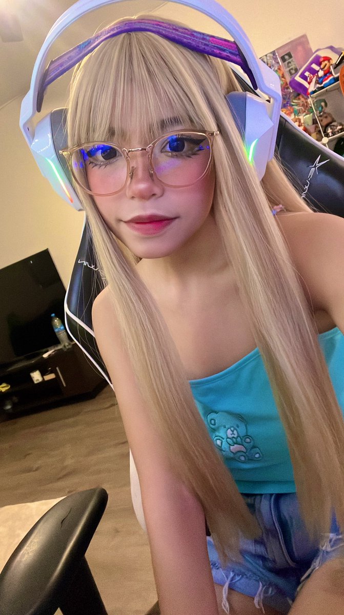 cindy on Twitter: "Vente al stream! http://Twitch.tv/cindyrocks"