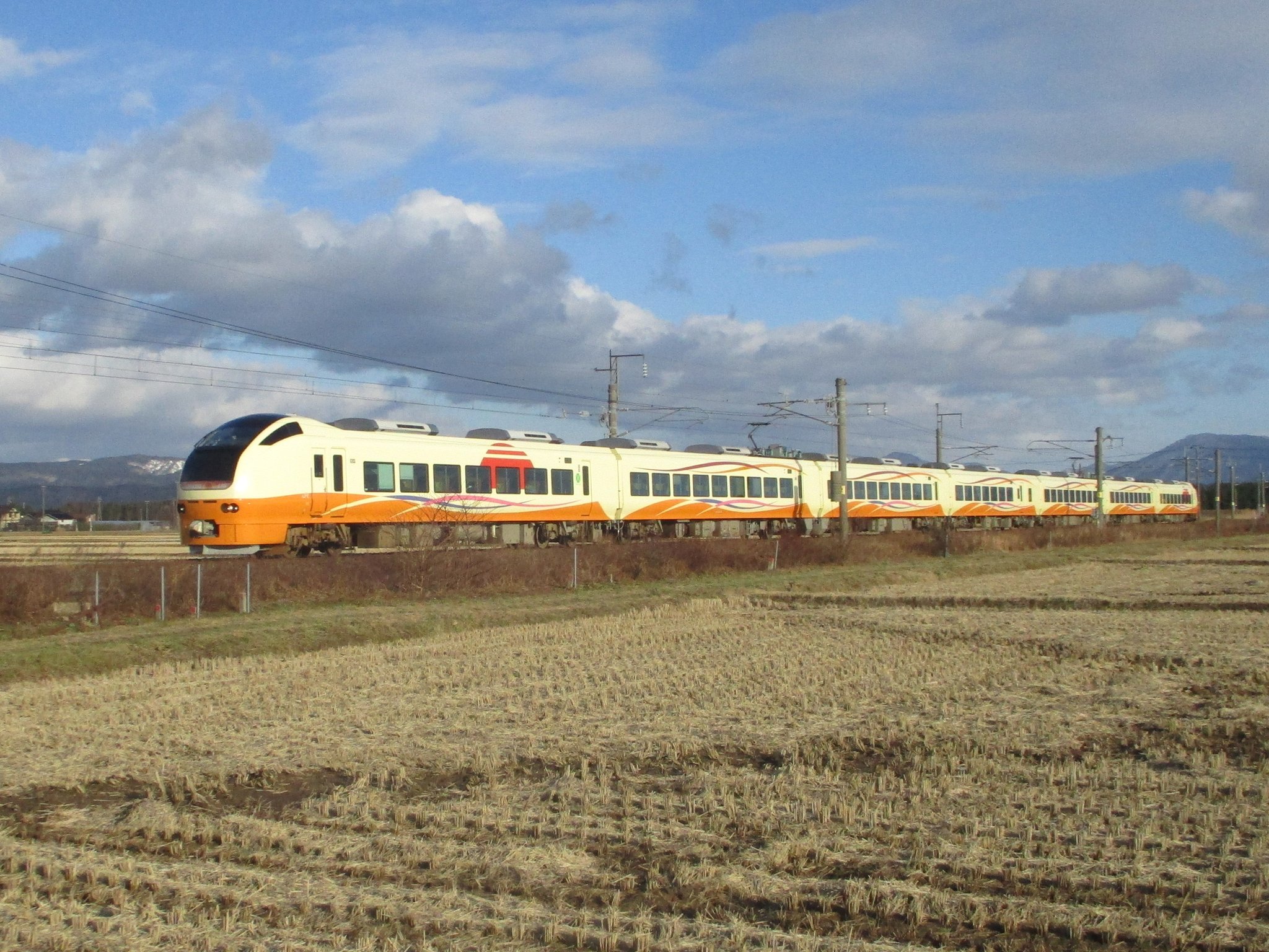 HITACHI Express 60 YEARS on Twitter: "2020年まで大宮～十日町(北越急行線)駅間にて、E653系で毎年運行されていた特急｢ほくほく十日町雪祭り号｣が2/ ...