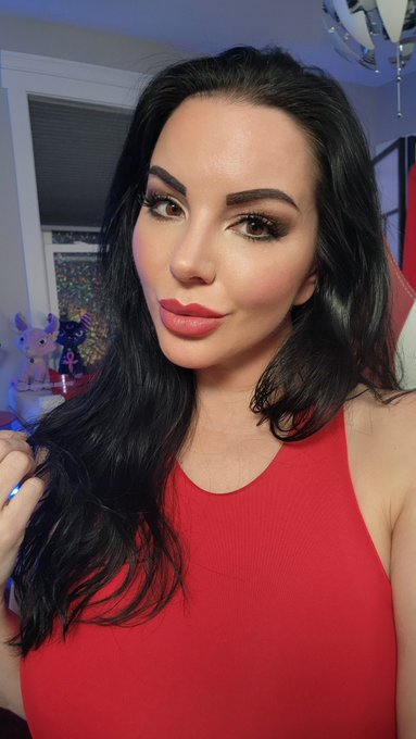 TW Pornstars - Alexandra Snow. Pictures and videos from Twitter.