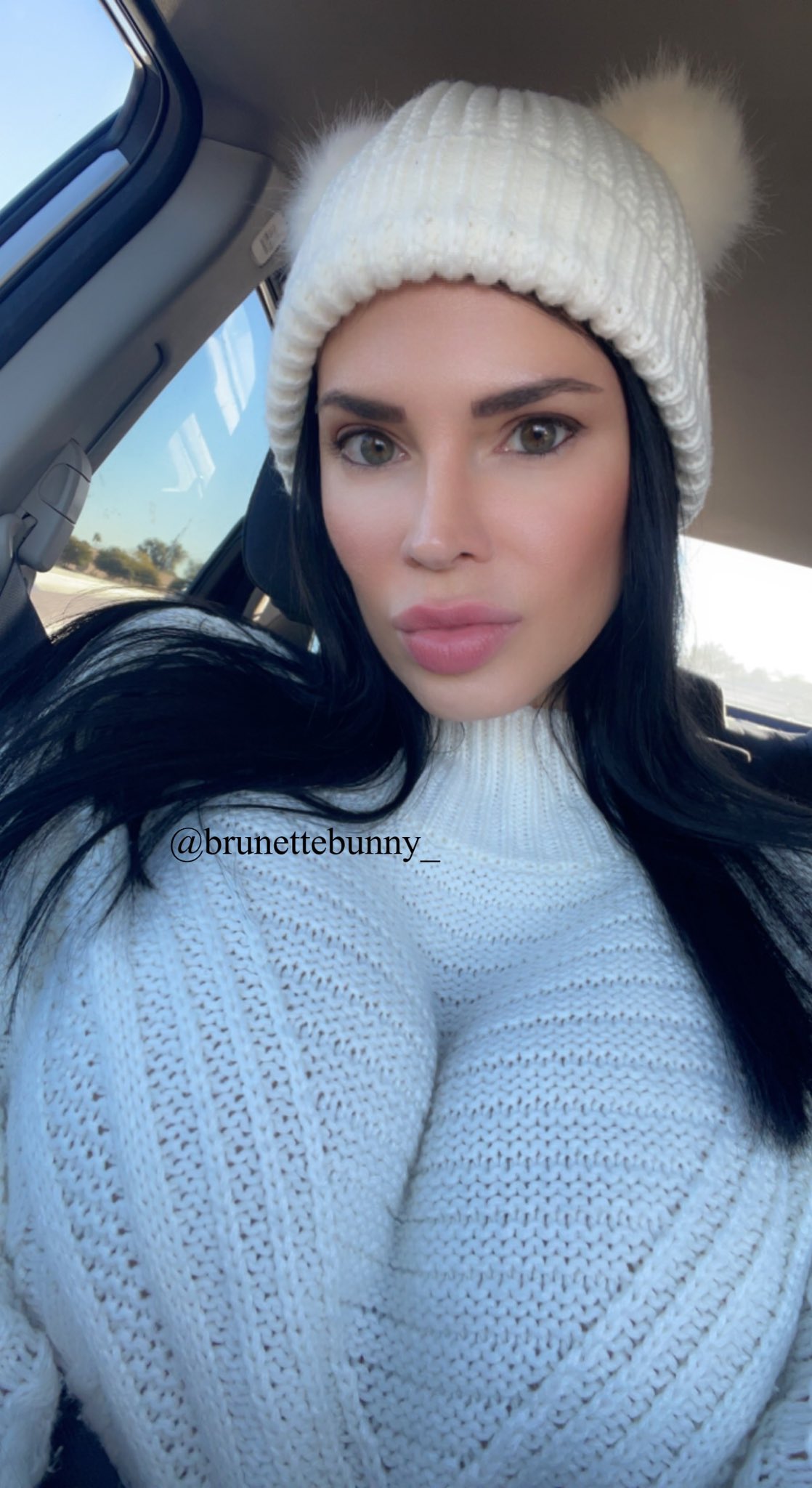 Tw Pornstars Brunettebunny Twitter Hows My Winter Look ๐ 1 06 Am