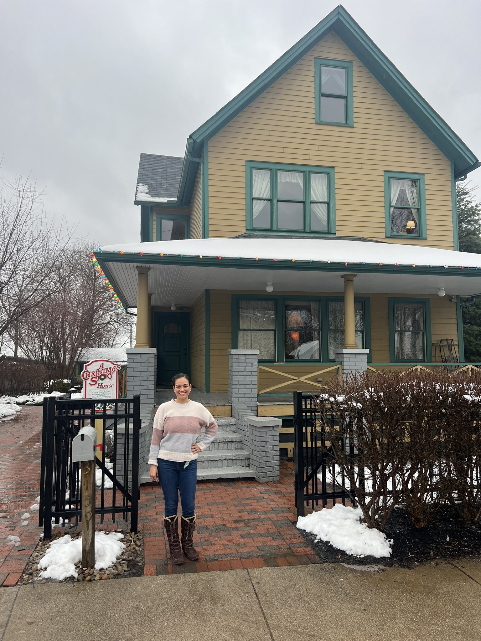 Addy Perez on Twitter: "The Christmas Story house!! ️ I never knew this house was still standing ...