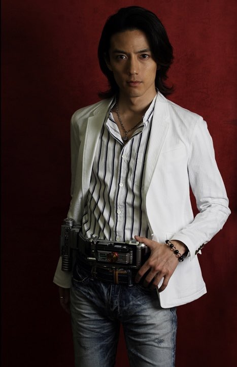Ian Titular on Twitter: "RT @RaihanH98: Kento Handa (Takumi Inui/Kamen Rider Faiz) with CSM Faiz ...