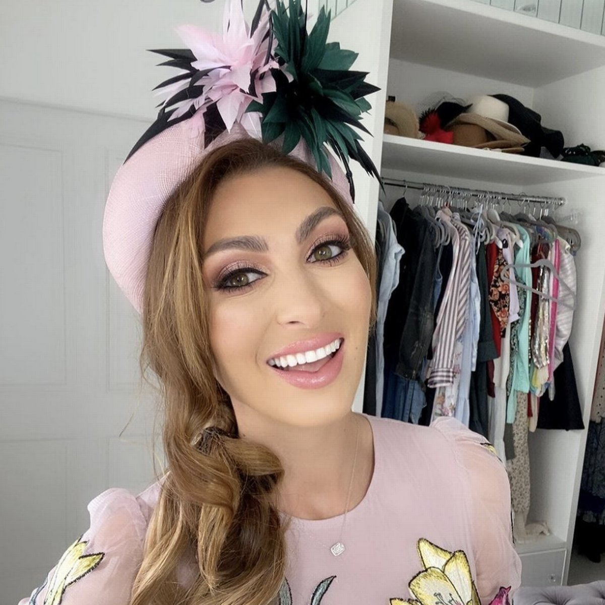 Redandlegs 🇺🇦 On Twitter Luisa Zissman