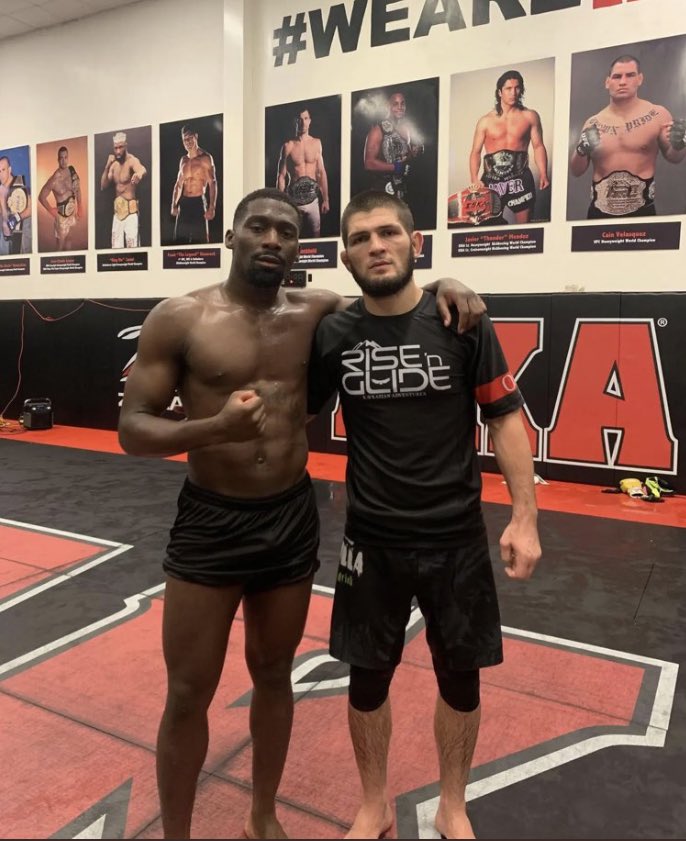 Saliminho 🇧🇷 on Twitter: ""Quand Baki va attrapé Doumbe en grappling " Le sparring partner de ...