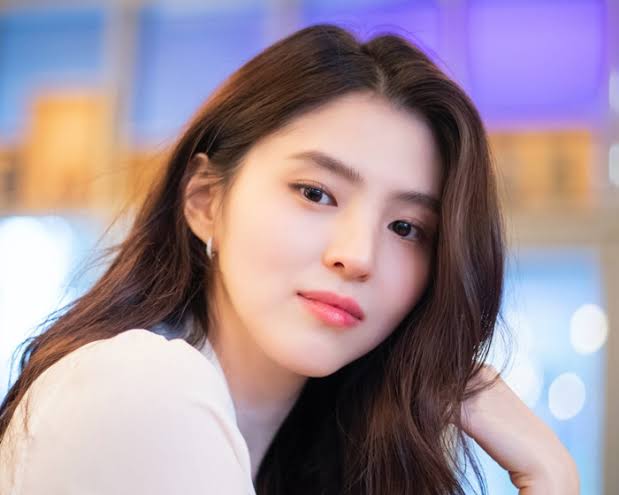 Sayhi! Korea on Twitter: "RT @Sayhi_Korea: 📸 ฮือฮา!! แม่สาวผีเสื้อ "ฮันโซฮี" โพสต์ภาพลงอินสตาแก ...