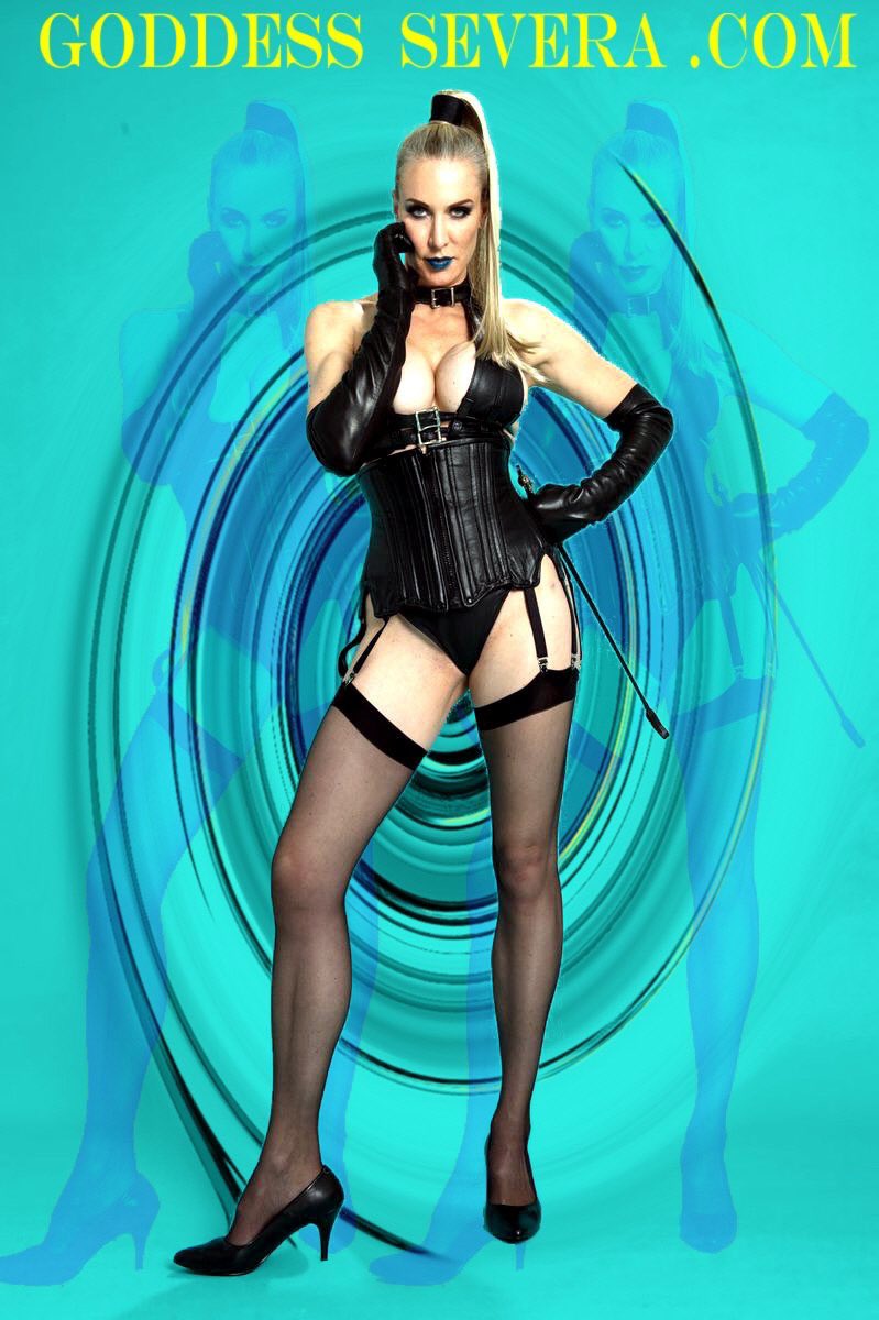 6’5” Amazon Goddess Severa on Twitter: "#GoddessSevera #bigsexy"