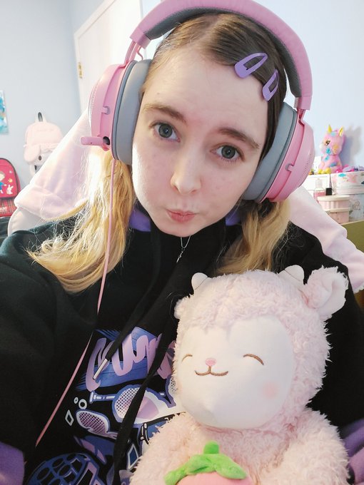 TW Pornstars - Lil Dream Princess 💫. Pictures and videos from Twitter.