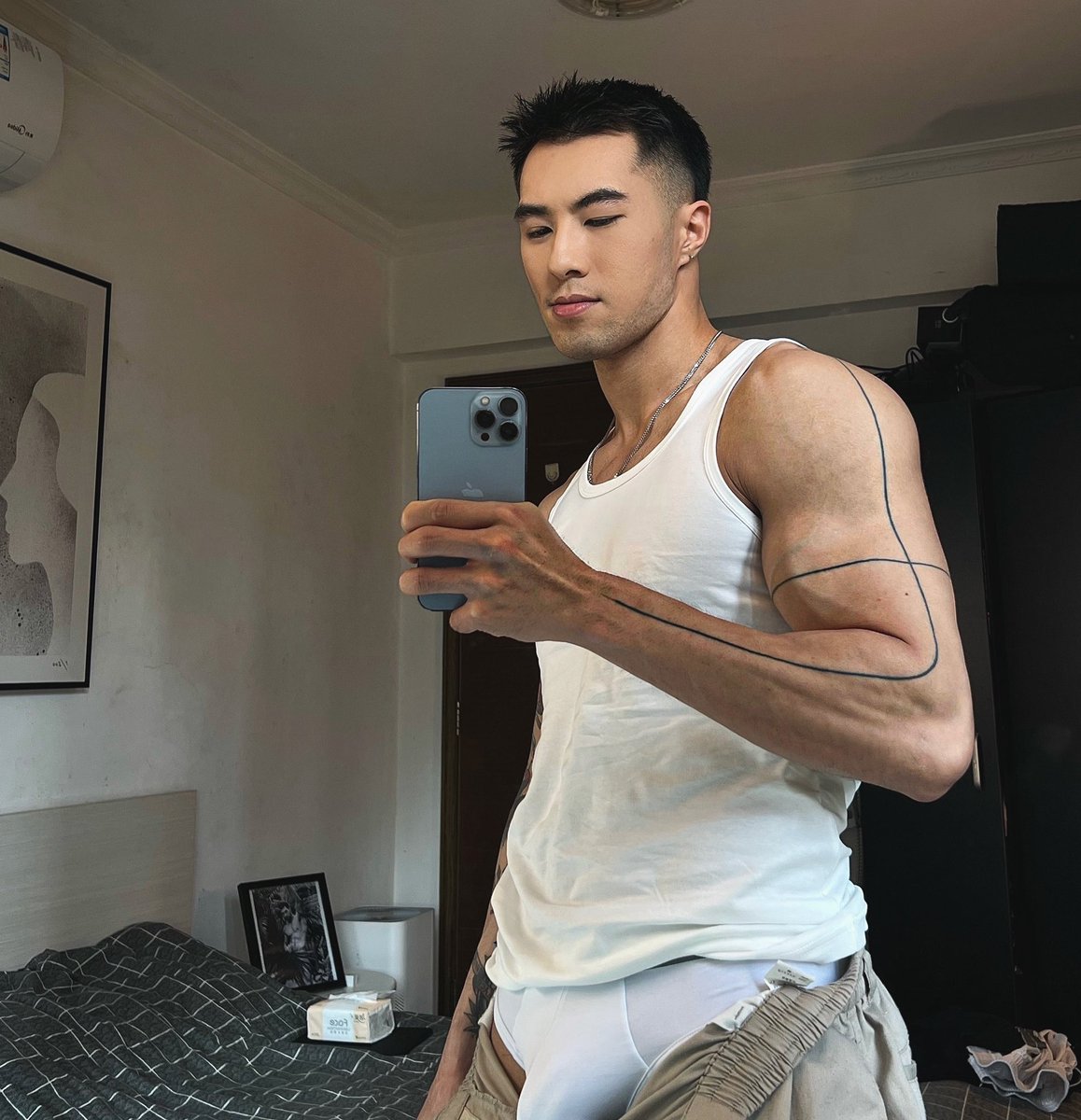 Hot Dudes Good Mood πΊπ¦ on Twitter: Hot Dudes Good Mood πΊπ¦ on Twitter: