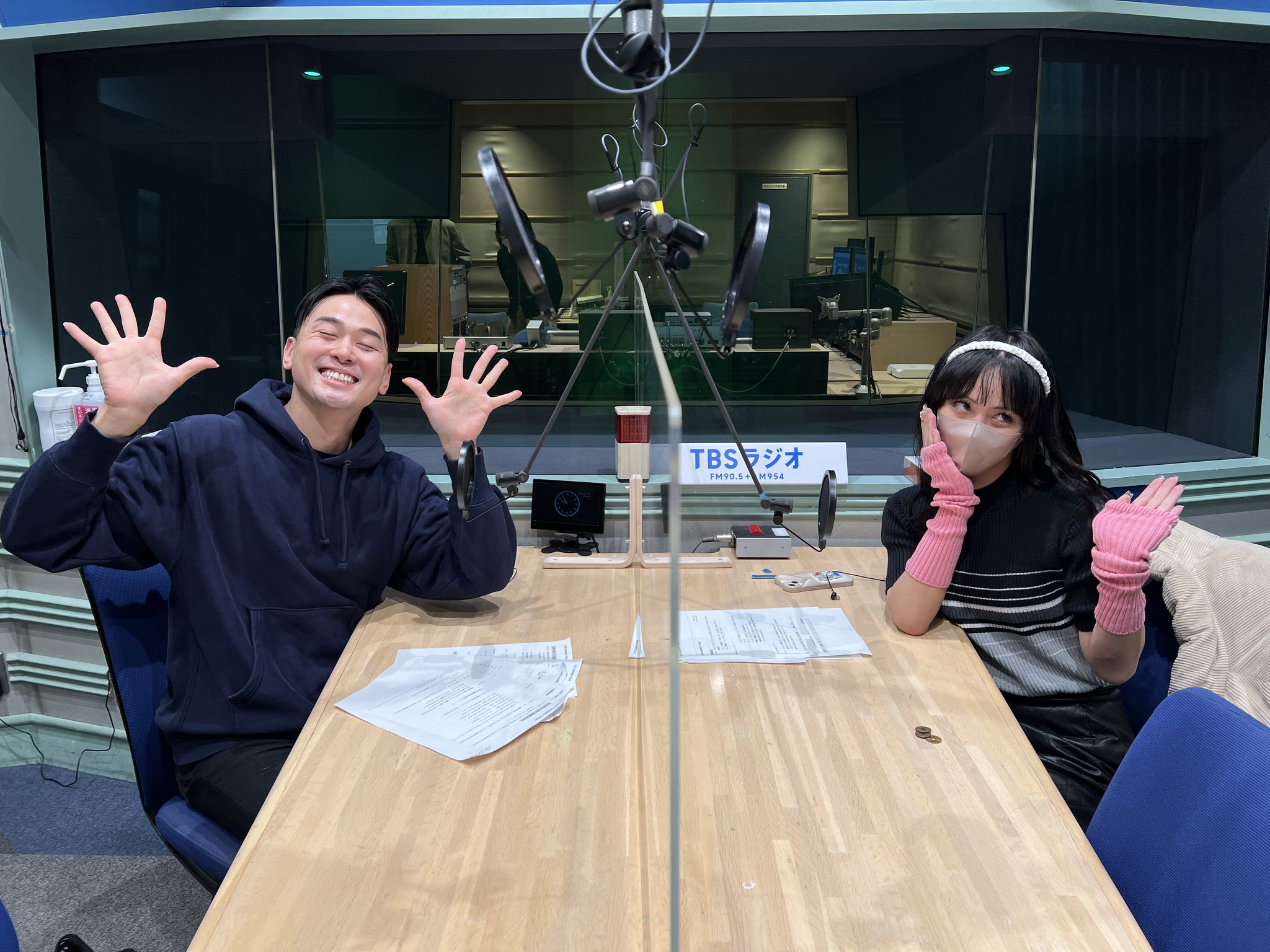 LOVE RAINBOW TRAIN on Twitter: "1月も終盤ですね。LOVE RAINBOW TRAINも明日が最終回です。いつも通り、ryuchellとドリアンの2人で元気にお ...