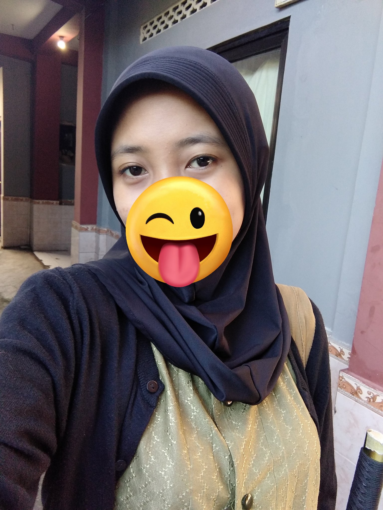 ish. on Twitter: "@convomf bagus bagus ajaaa nderr. ni aku kemana aja hampir selalu pake hijab ...