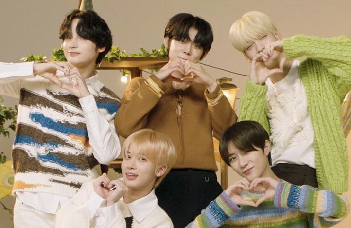 the selma chapter | 🦋 on Twitter: "OMG THESE OT5 PICS !? 🥹🫶"