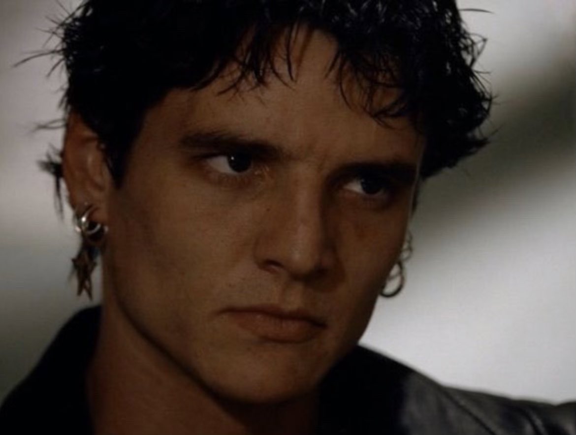 caleb on Twitter: "LIKEEE"