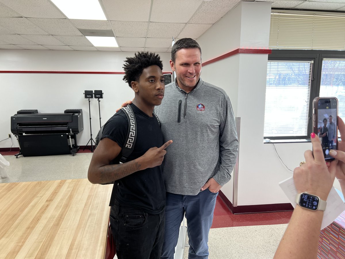 Extreme Networks on Twitter: "Today, NFL Legend @TonyBoselli met with students at Baldwin Middle ...