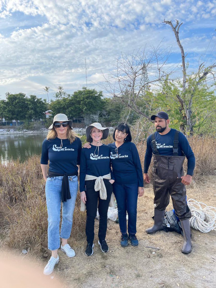 Sofia Trejo Lemus on Twitter: "Hoy acudimos a dar mantenimiento a la biobarda del estero del ...