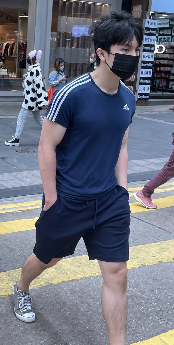 sebastian on Twitter: "🙂"