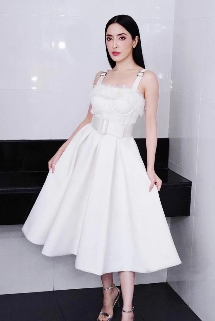 MGROnlineLive on Twitter: "“#พิ้งกี้สาวิกา” ประเดิมงานแรกขึ้นปกนิตยสารรับเทศกาลแห่งความรัก หลัง ...