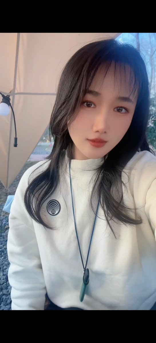 武汉资源and狼友交流群 On Twitter 送福利资源,荔枝小姐姐,蜜桃臀