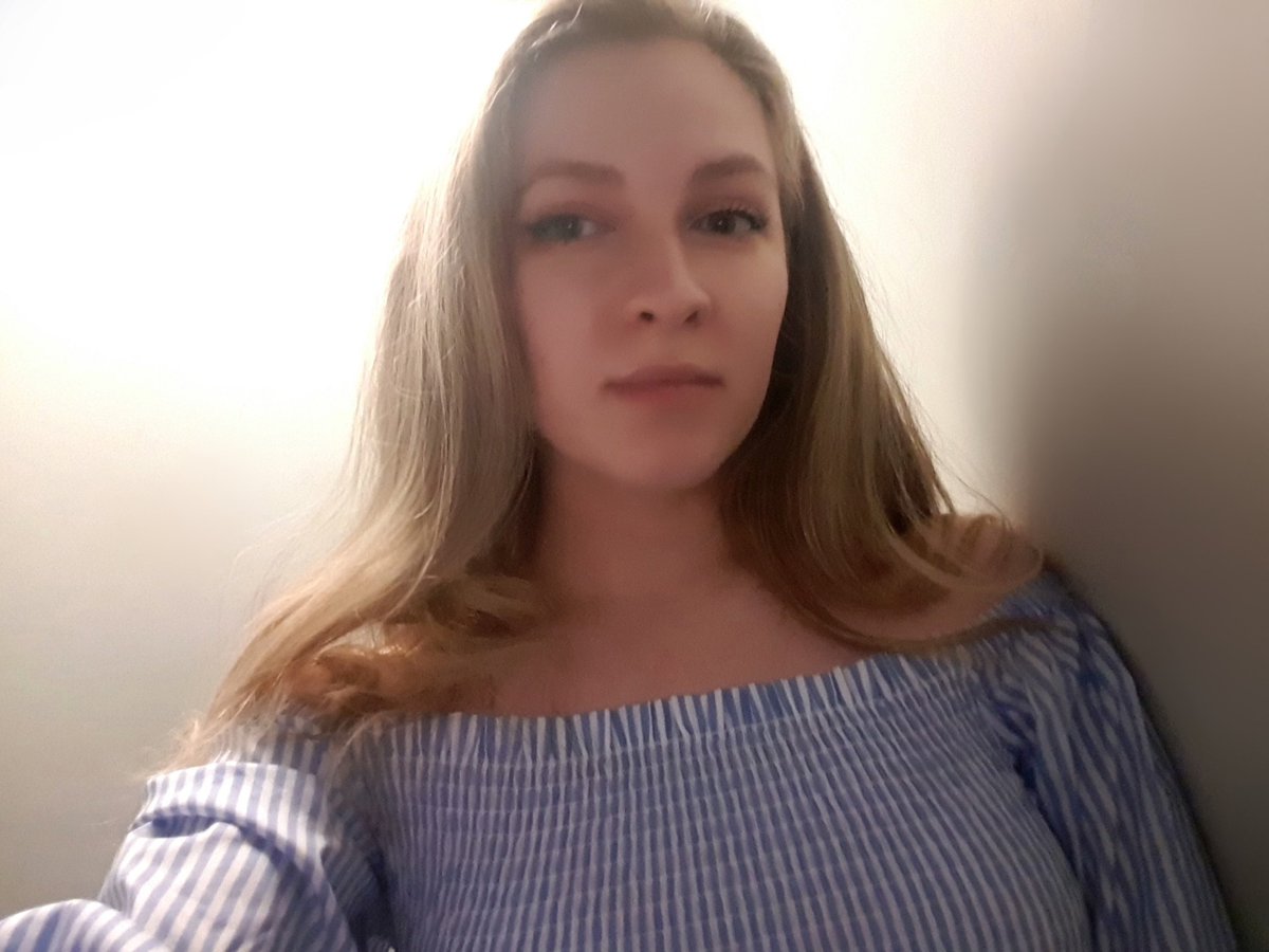 DiVA HESTER 🔞 (COMMs open) on Twitter: "Artist and art 🙌"