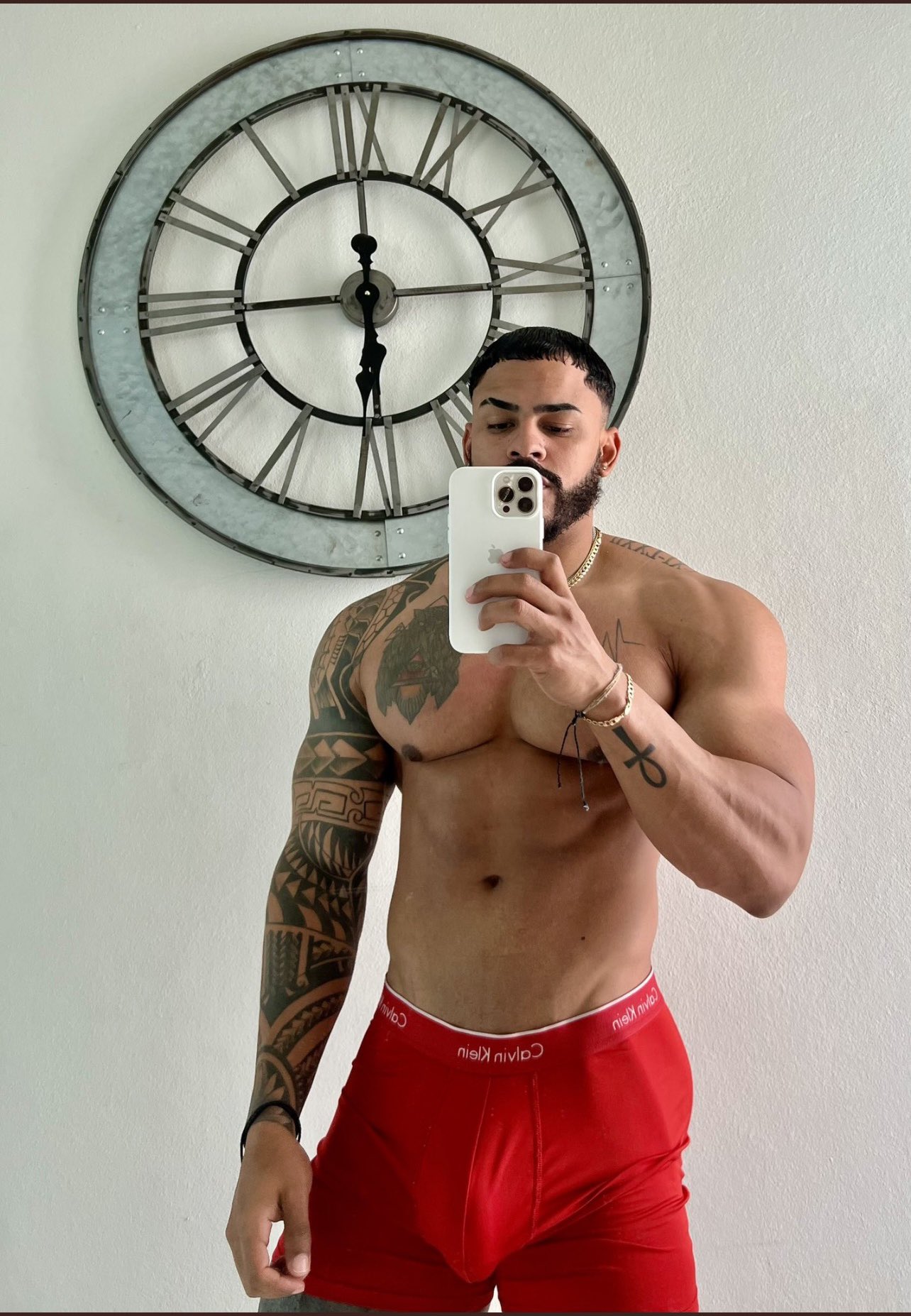 FLAWEDE DEBUSSY 🦊 on Twitter: "we like em big 😈 https://t.co/UAY8saPwry" / Twitter