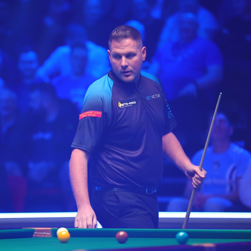 The first player through to the semi finals of the 2023 @BetVictor ...