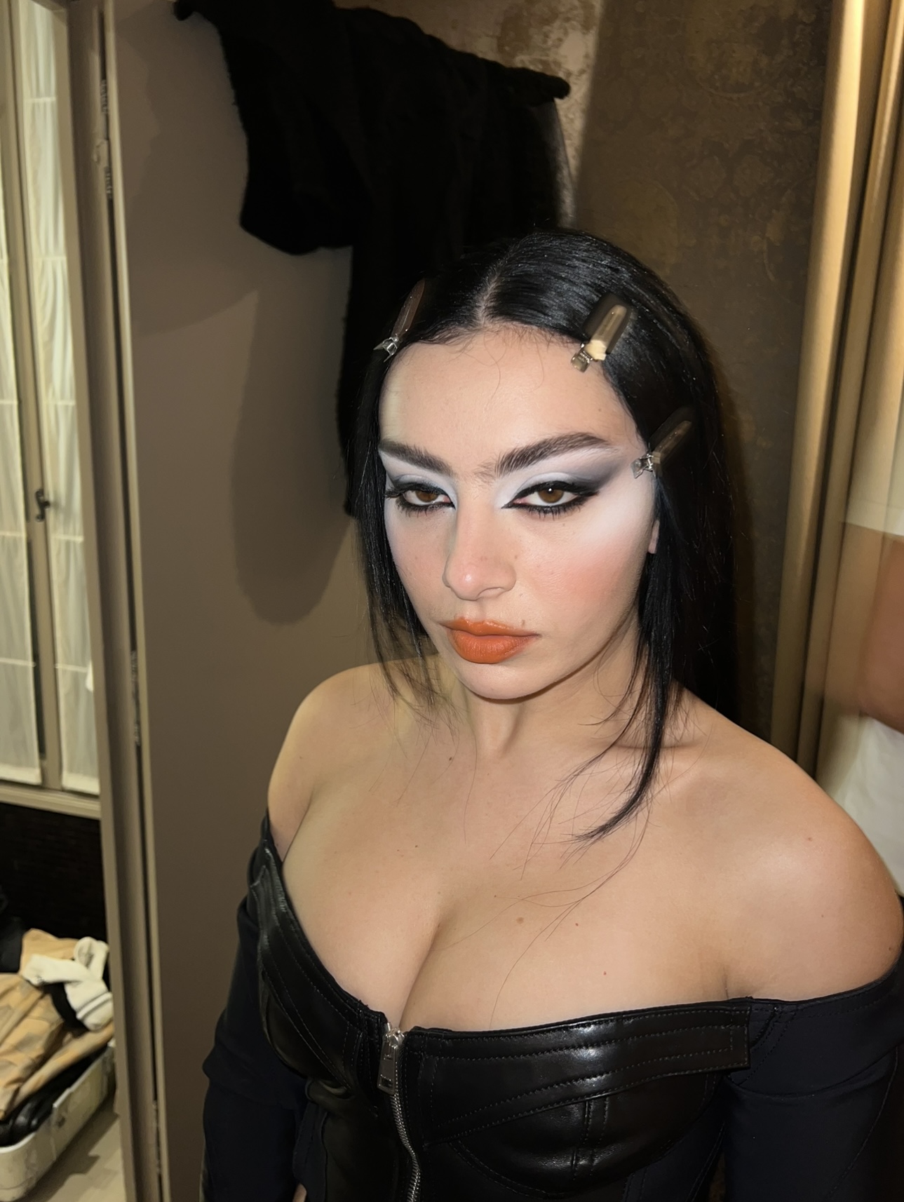 Charli Xcx Eyebrows
