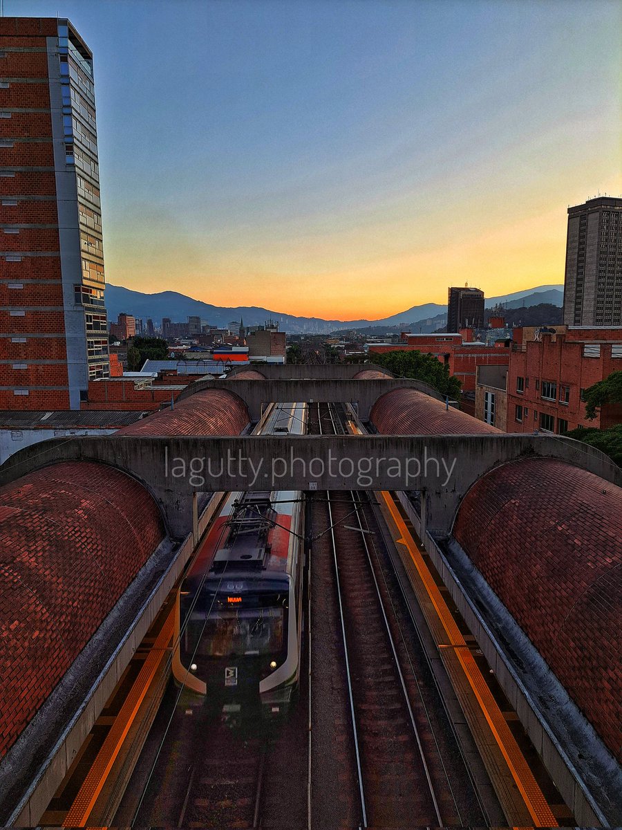 Metro de Medellín 💚 #TuHistoriaNosMueve on Twitter: Metro de Medellín 💚 #TuHistoriaNosMueve on Twitter: