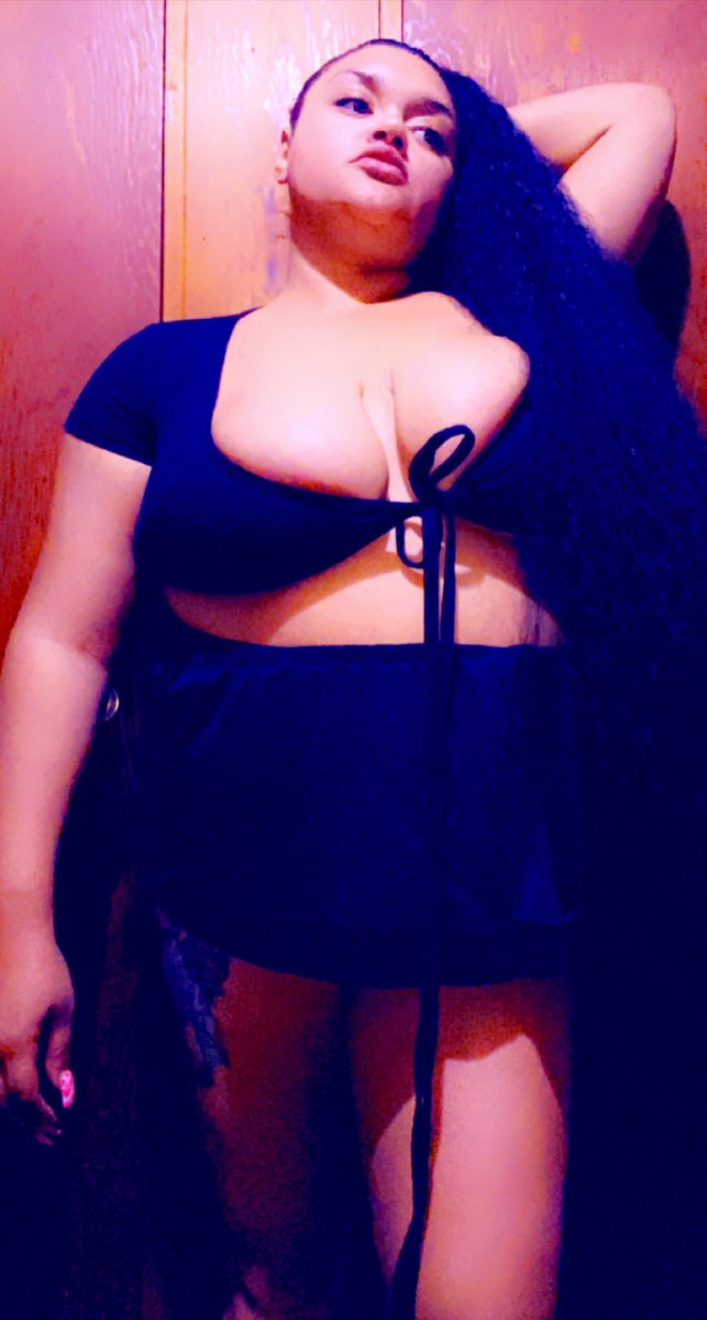 SydeupSunnie on Twitter: "Enjoy a busty photo bomb my loves‼️#bbw # ...