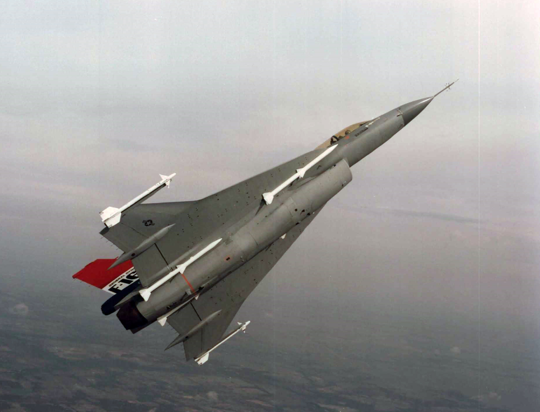 Fighterman_FFRC on Twitter: "Some rarely seen F-16XL photos https://t.co/DJB1394oLd" / Twitter