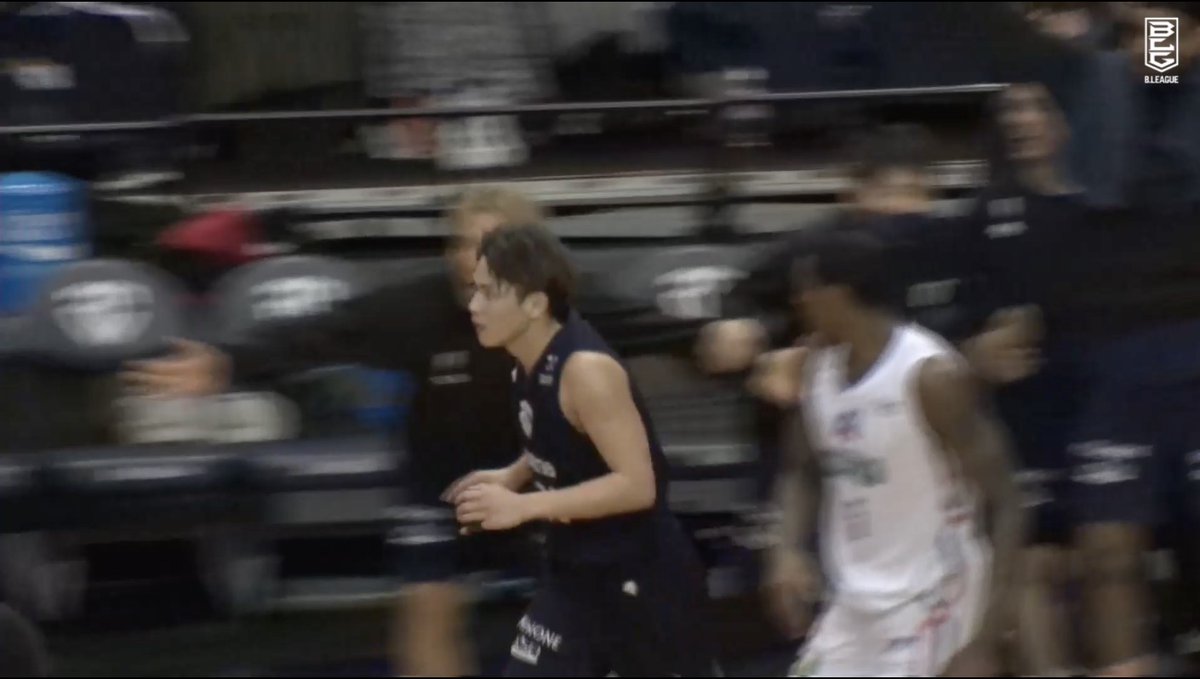 B.LEAGUE（Bリーグ） on Twitter: "残り8.4秒、同点の場面。 ラストショットを決めたのは...。 @YutoOtsuka @altiri_chiba 📡バスケットLIVE ...