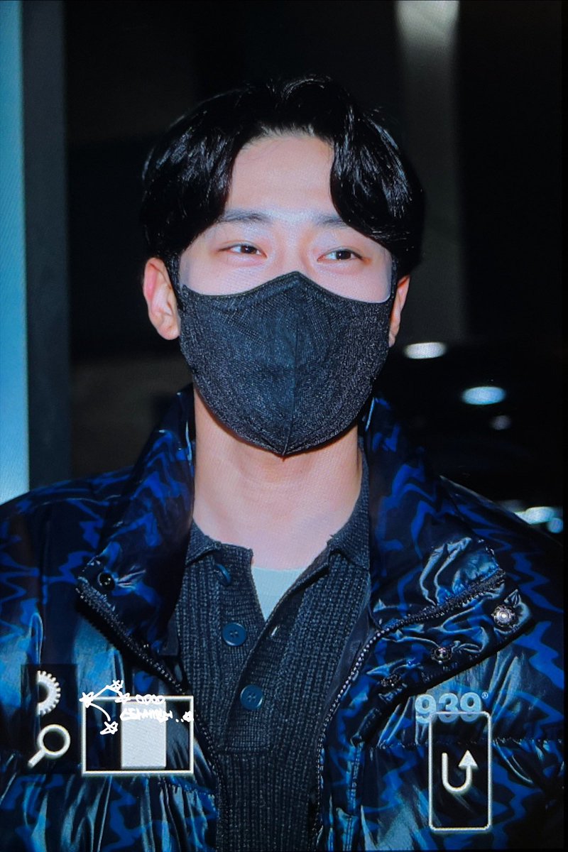 woong ♟️ on Twitter: "RT @StarSailor_0917: 230129 #AB6IX #에이비식스 #김동현 #동현 #동현이의_가장_가까운 뭔가 오랜만이야🥹"