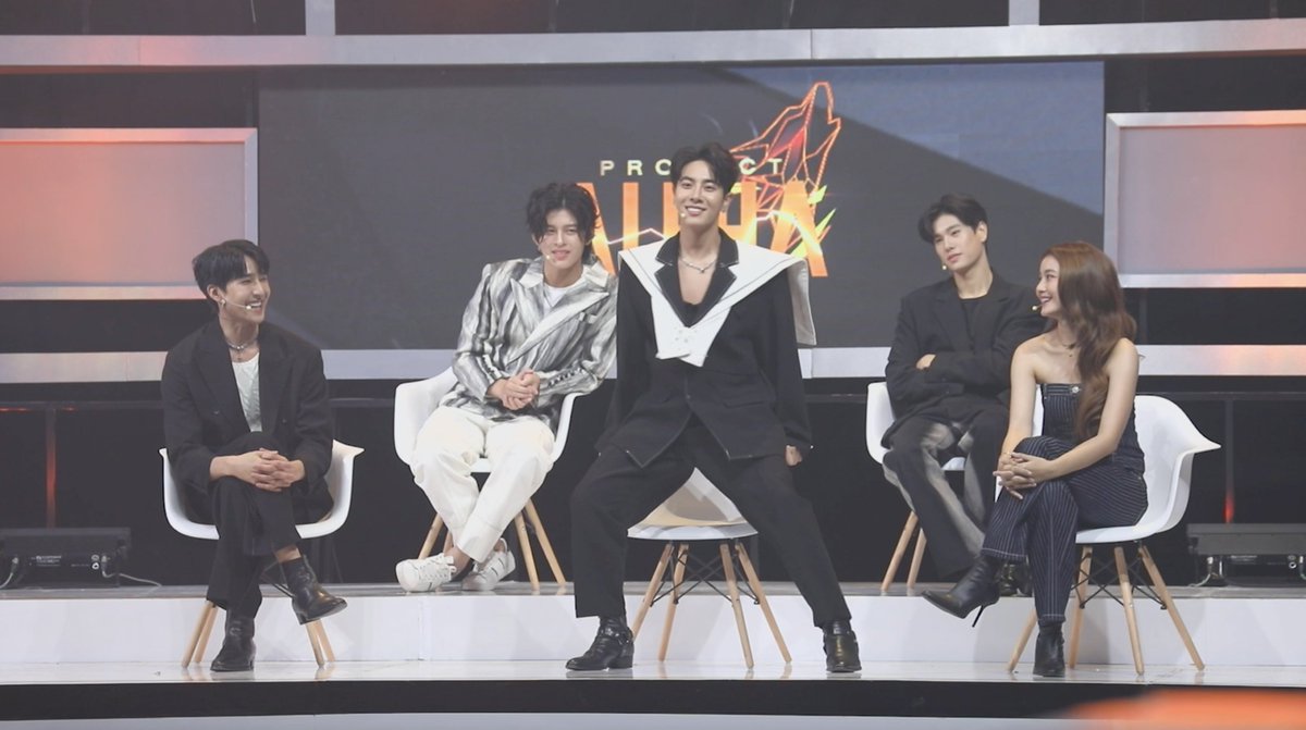 Project Alpha on Twitter: "ตัวแทนจากทางบ้านดูท่าจะ ชอบนะเนี่ย~ 🐺 YT Link : https://youtu.be ...