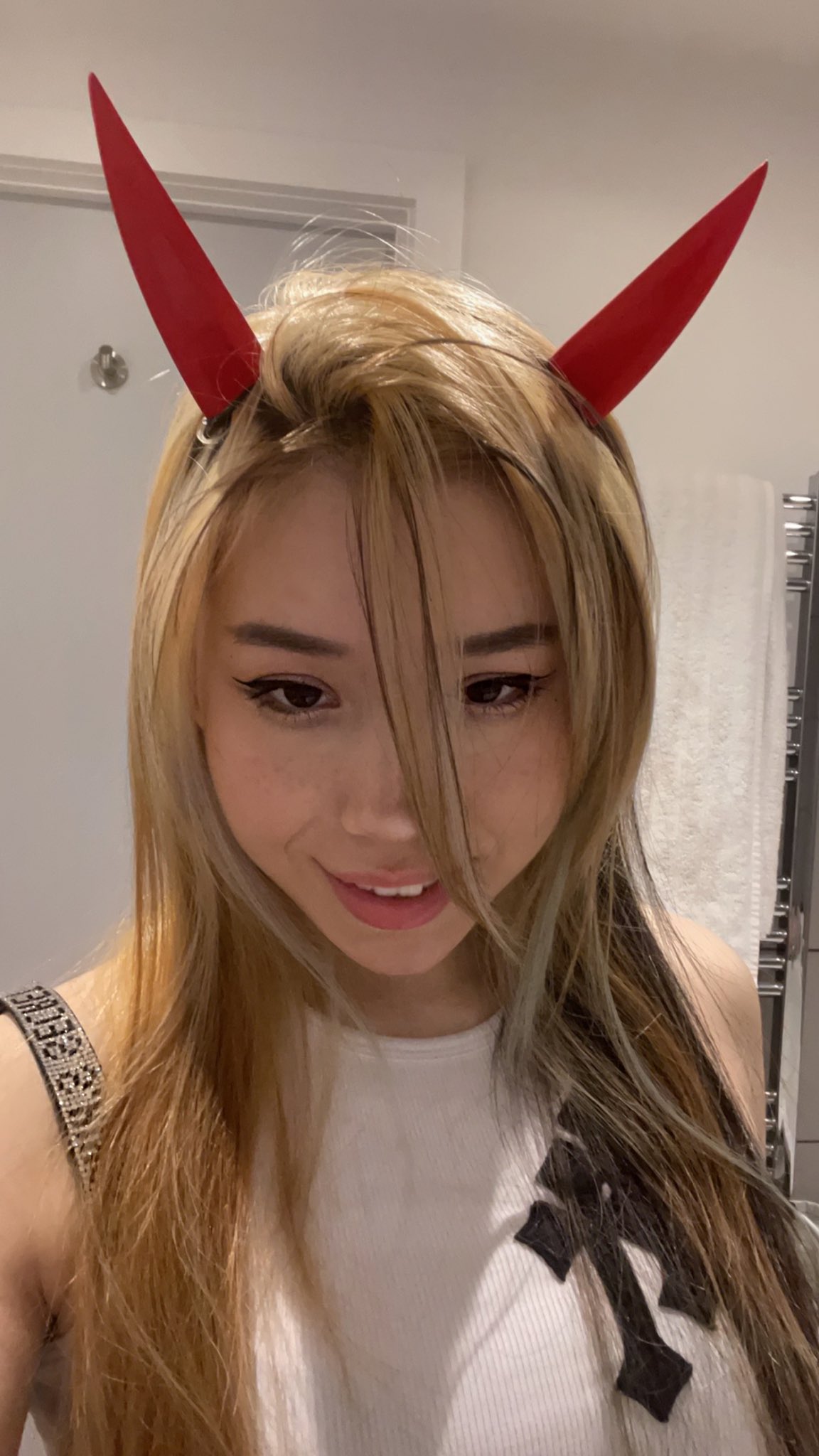 IV¥🇬🇧 on Twitter: "your personal devil #chainsawman https://t.co/vbTU7v3BwU" / Twitter