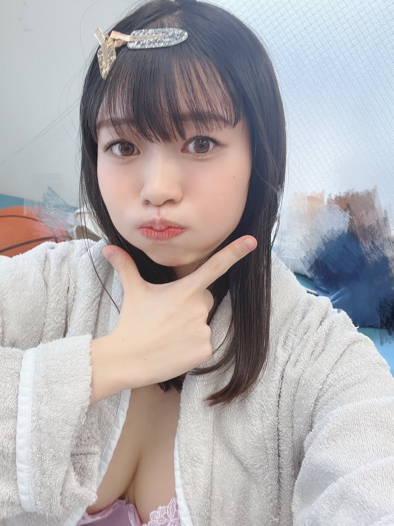 浜辺栞帆(はまべかほ) On Twitter おはようございます!朝のおさんぽに行ってました ̗̀ ˶ᵕ˶ ̗̀もうお仕事はじめてる皆さんに私も続きまーす🥰行ってらっしゃい、よき日に🌈
