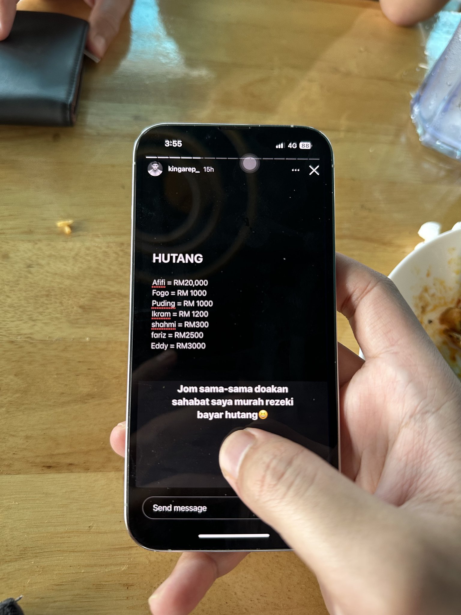 Anaz. iDevice repair 📱 on Twitter: "Gila babi bagi orang hutang sampai banyak macam tu list dia ...