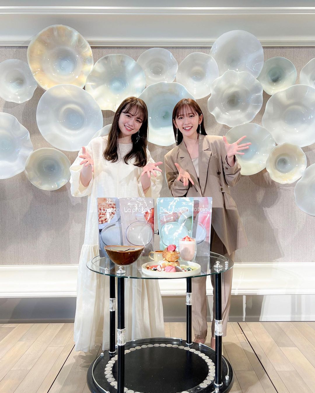 鈴木愛理情報局 ️ Airi Suzuki Online on Twitter: "From WWD Japan's Instagram WWD Japanインスタ更新 https://t ...