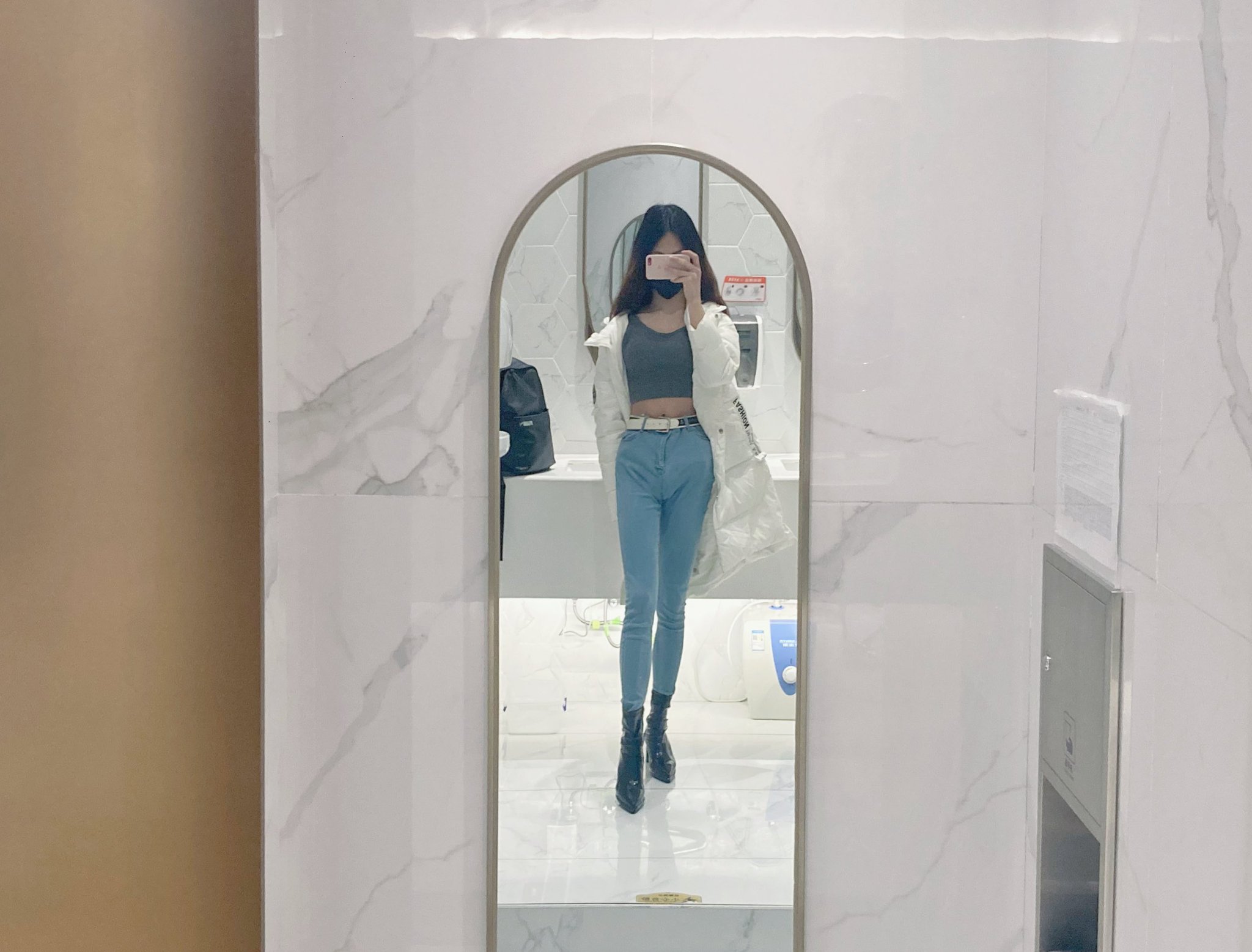 是落落酱 on Twitter: "高跟皮靴搭新买的牛仔裤，棒！ #CdS #伪娘s #女性崇拜 #御姐 #男M https://t.co/HdvXxnuqcd" / Twitter