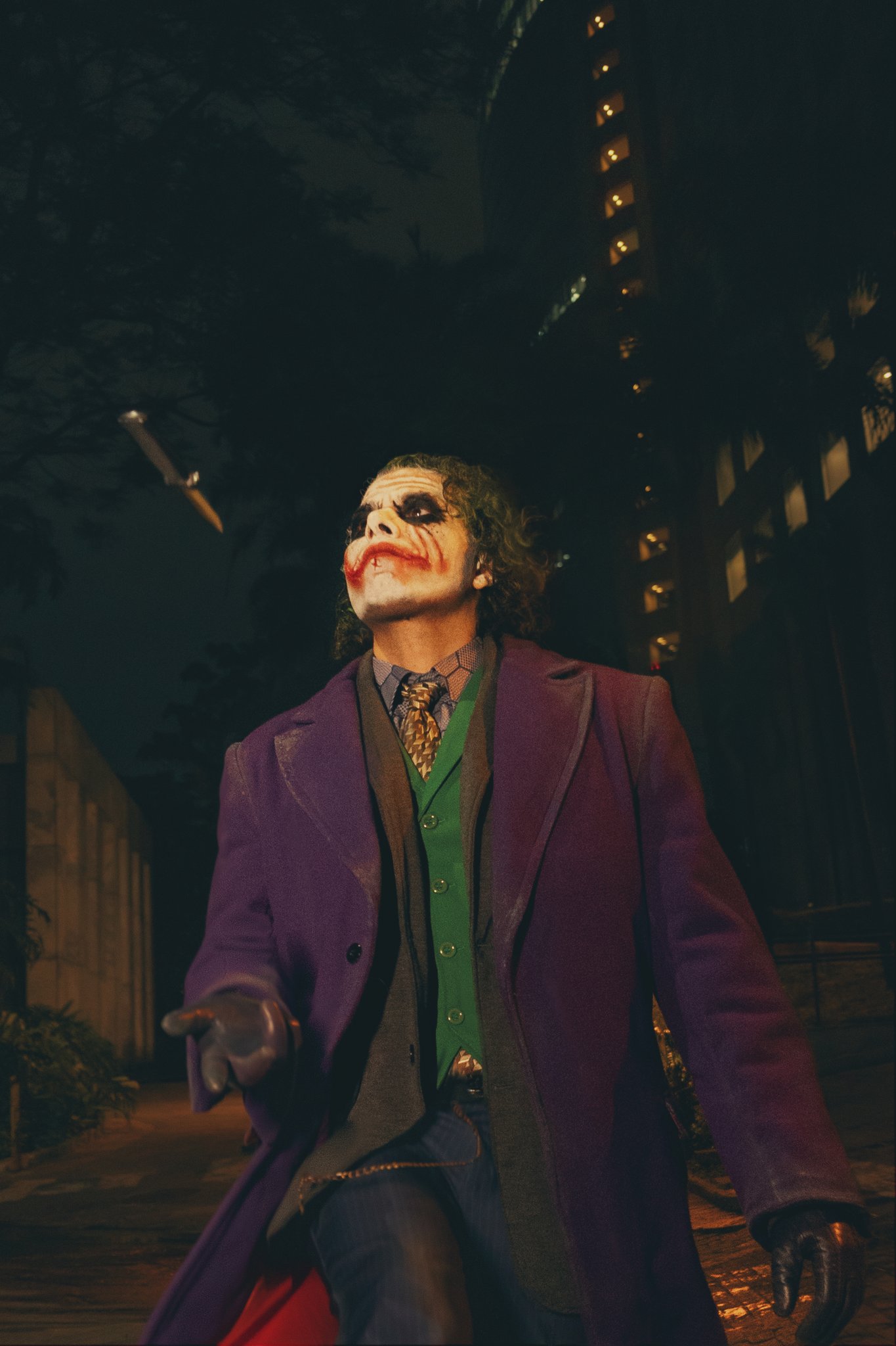 Heath Ledger Joker Cosplay